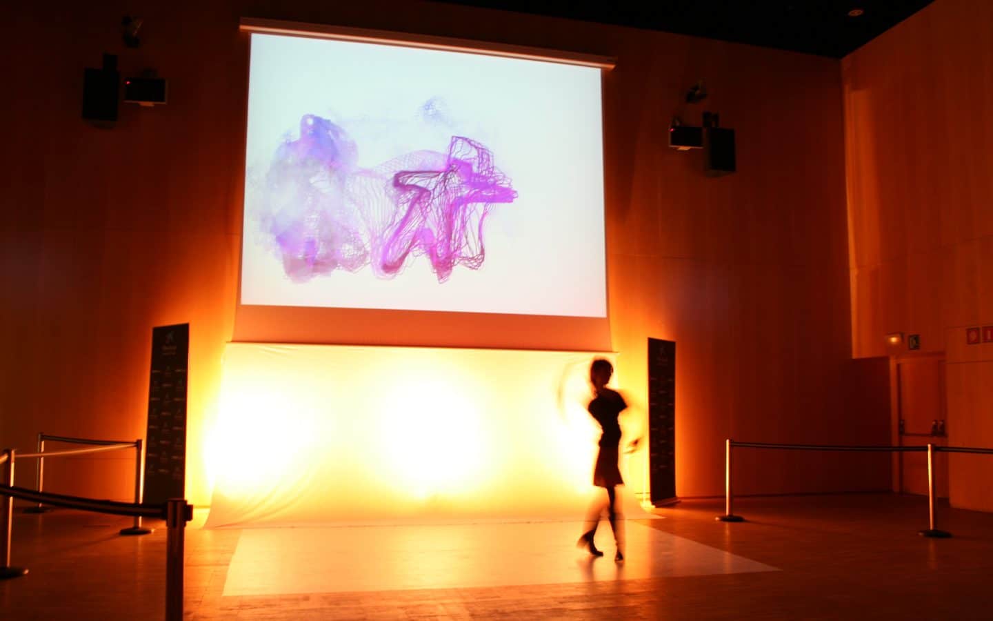 Ona: Body Loops{ Interactive installation } – Setian